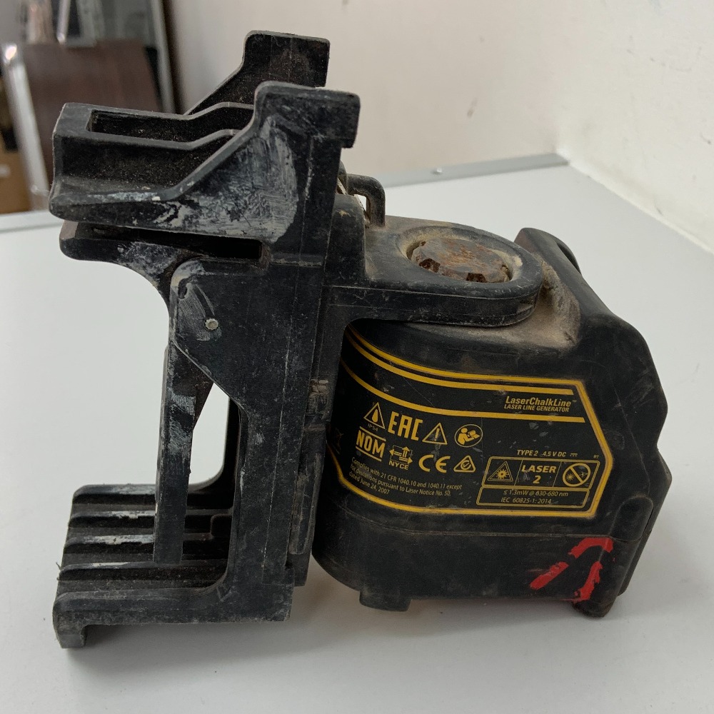 dewalt DeWalt DW088 Self Levelling Line Laser Level Red Cross - Own4Less